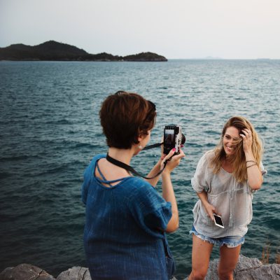 Snapshot Quest - Scavenger Hunt Photography Competition Party Game